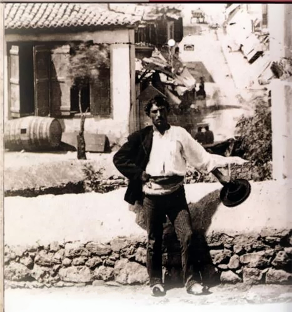Βάλτερ Πούχνερ: ΤΟ ΕΛΑΦΡΟ ΜΟΥΣΙΚΟ ΘΕΑΤΡΟ ΣΤΗΝ ΑΘΗΝΑ ΤΟΥ ΜΕΣΟΠΟΛΕΜΟΥ ...
